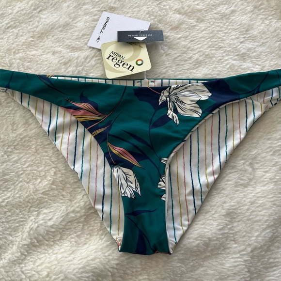 O'Neill | Swim | Nwt Oneill Reversible Swimsuit Bottom Small | Poshmark